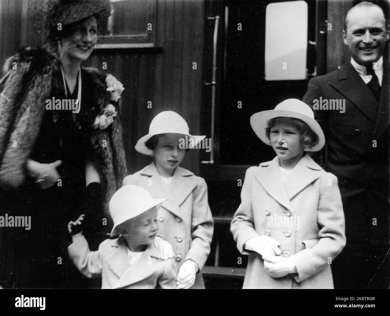 Princess astrid with the children photo hi-res stock photography and ...