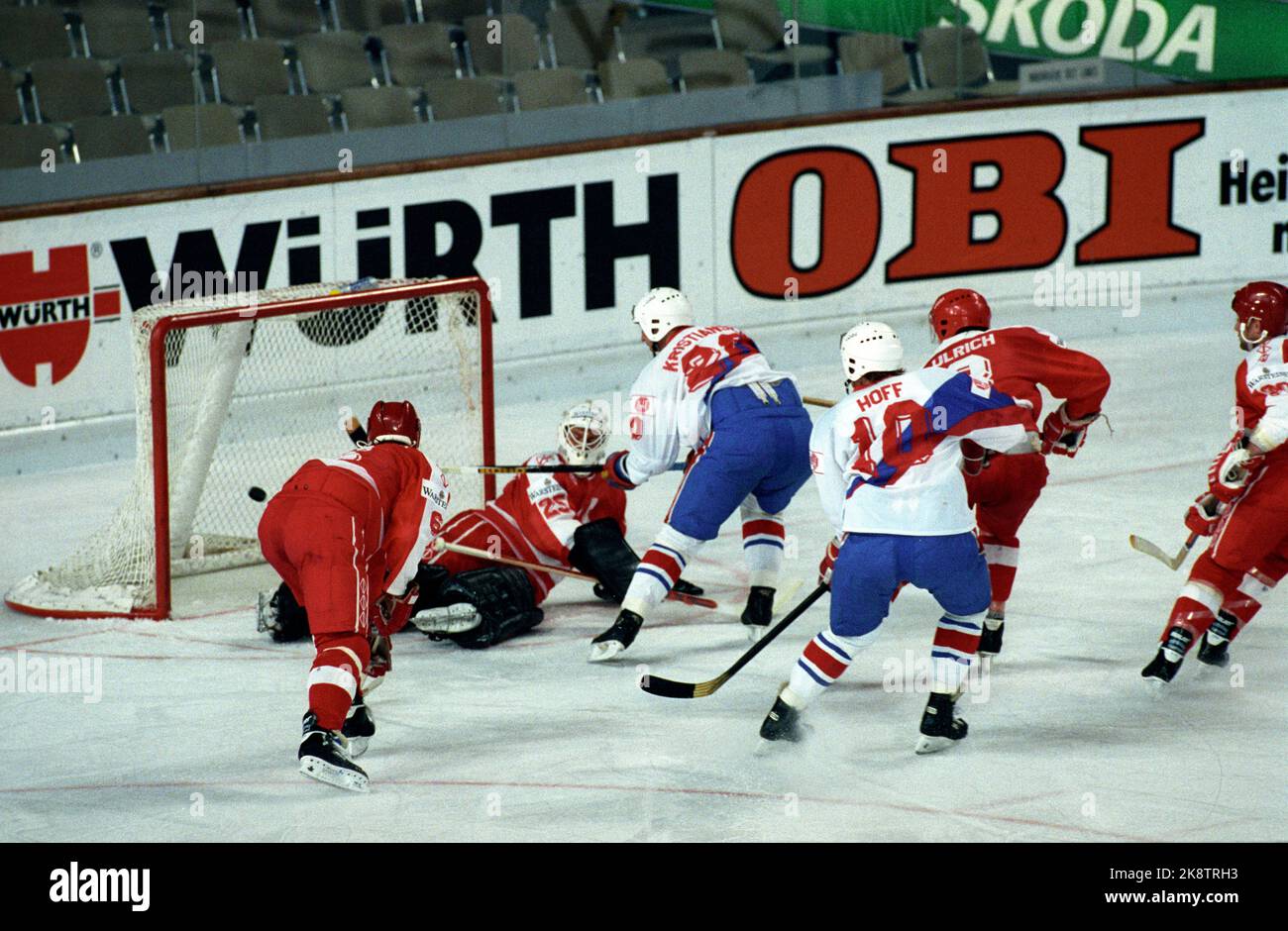 Munich Germany 19930429 A-World Cup in ice hockey. Norway / Austria 2-6 ...