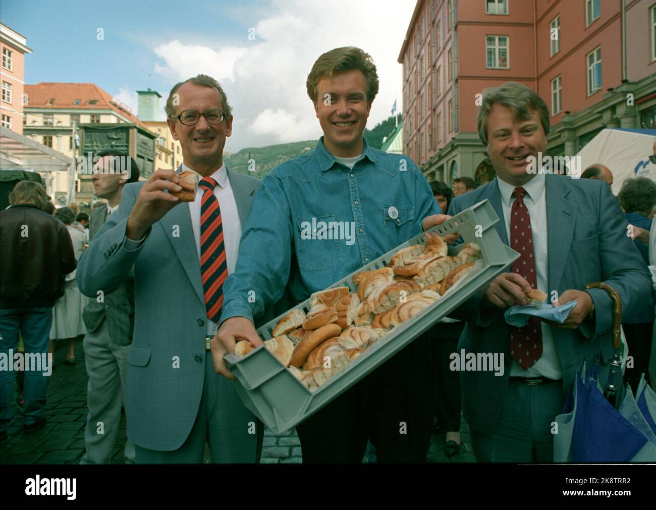 Jan syse ntb stock photo torolf engen ntb election campaign hi-res ...