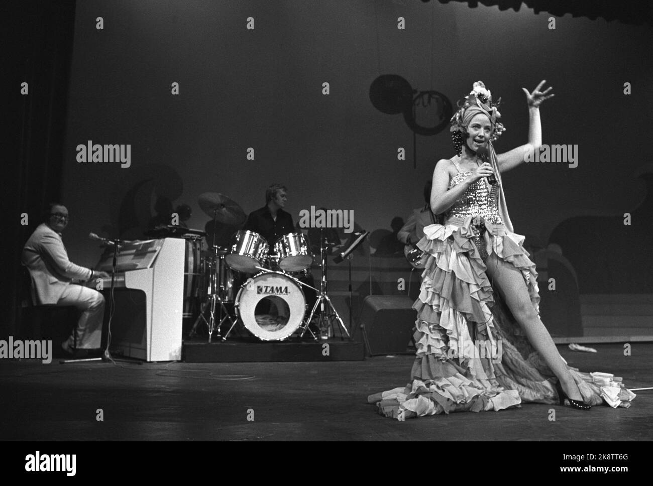 1977 chat noir hi-res stock photography and images - Alamy