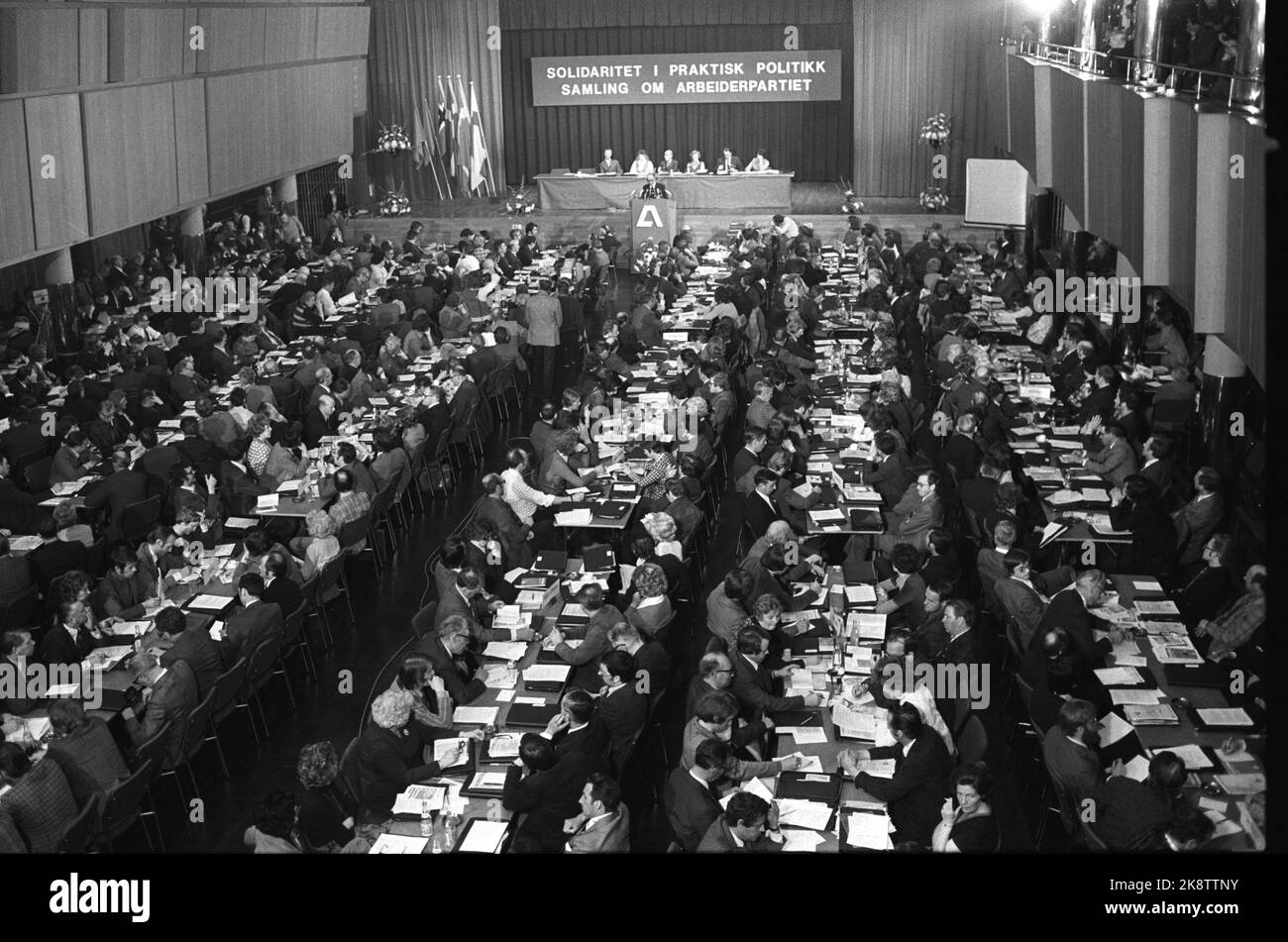 Oslo April 20, 1975. The Labor Party's national meeting. Here's ...