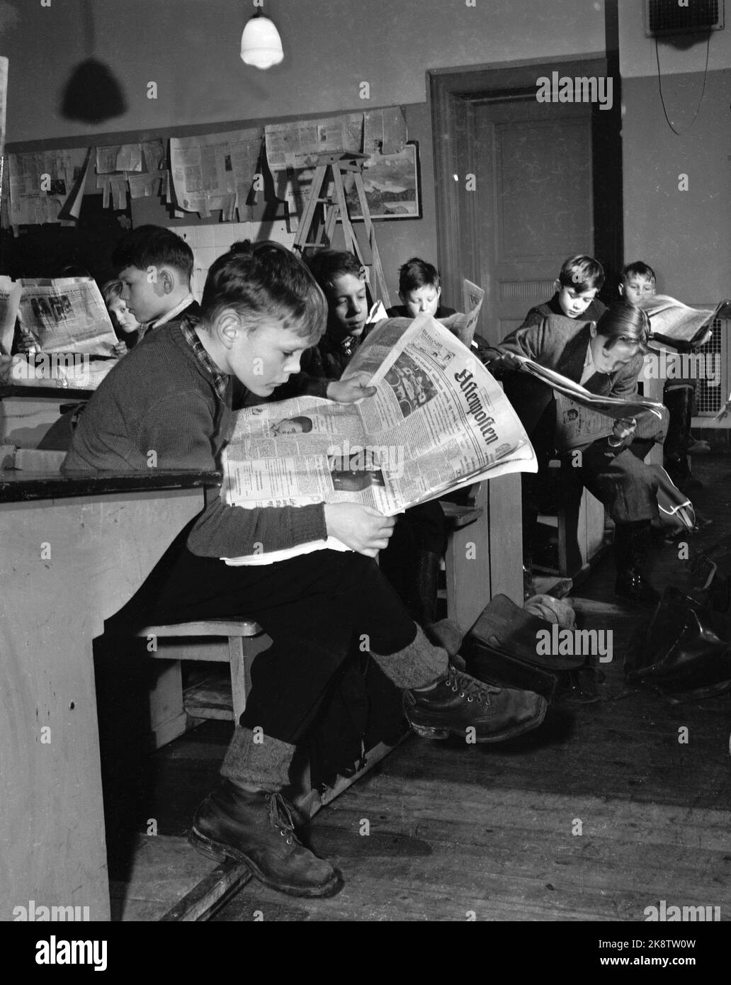 Oslo 1949 at Majorstua school in Oslo, newspaper reading in the ...