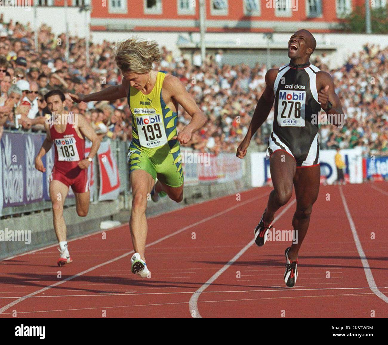 Oslo 19970904: Donovan Bailey (t.v.) (Can) won 200 meters at 20.14 ...