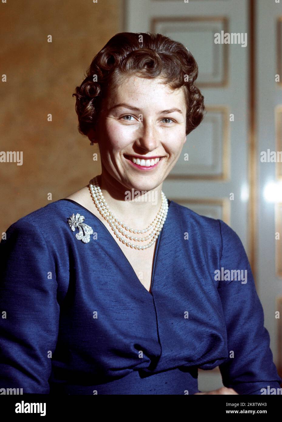 Oslo 19600125 portrait of a smiling princess astrid mrs ferner hi-res ...