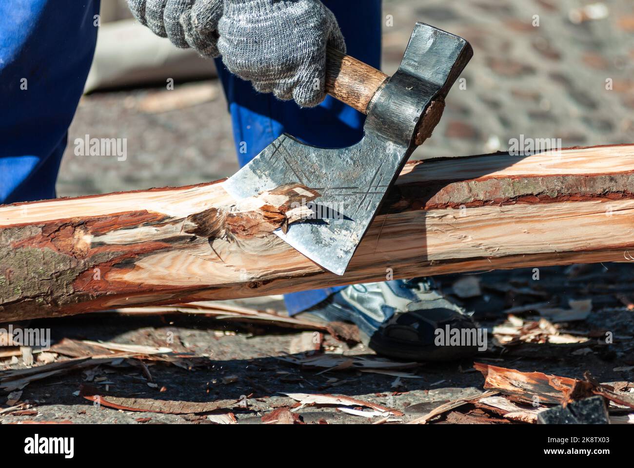Handsaw silhouette hi-res stock photography and images - Alamy