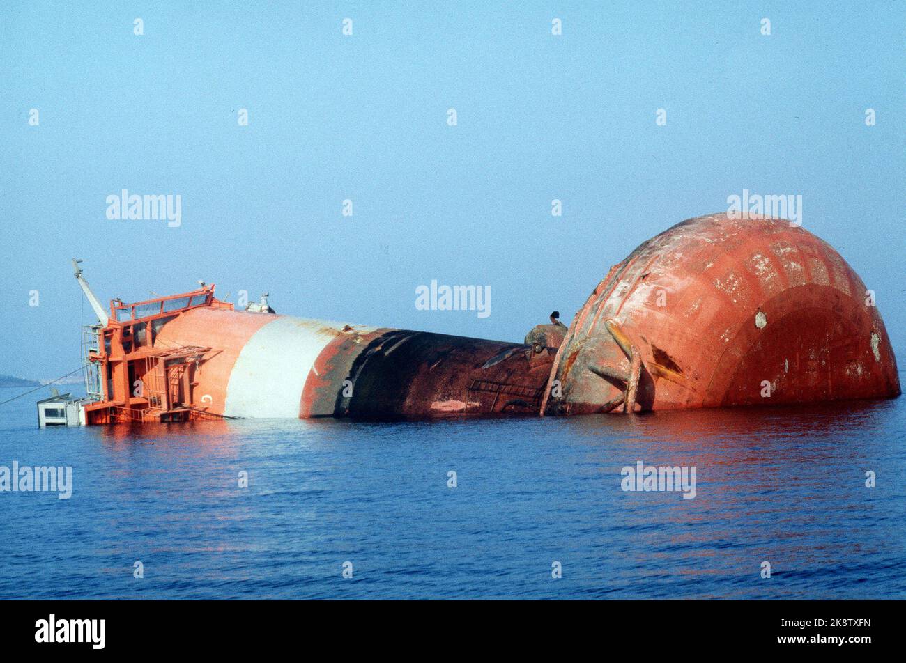 North Sea 19800328 The accident with the oil drilling platform ...