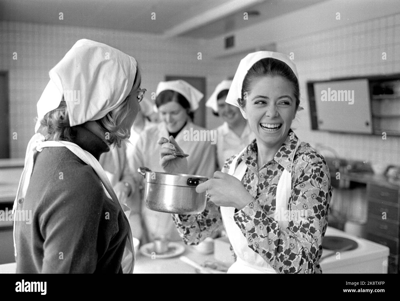 19690326 Black and White Stock Photos & Images - Alamy