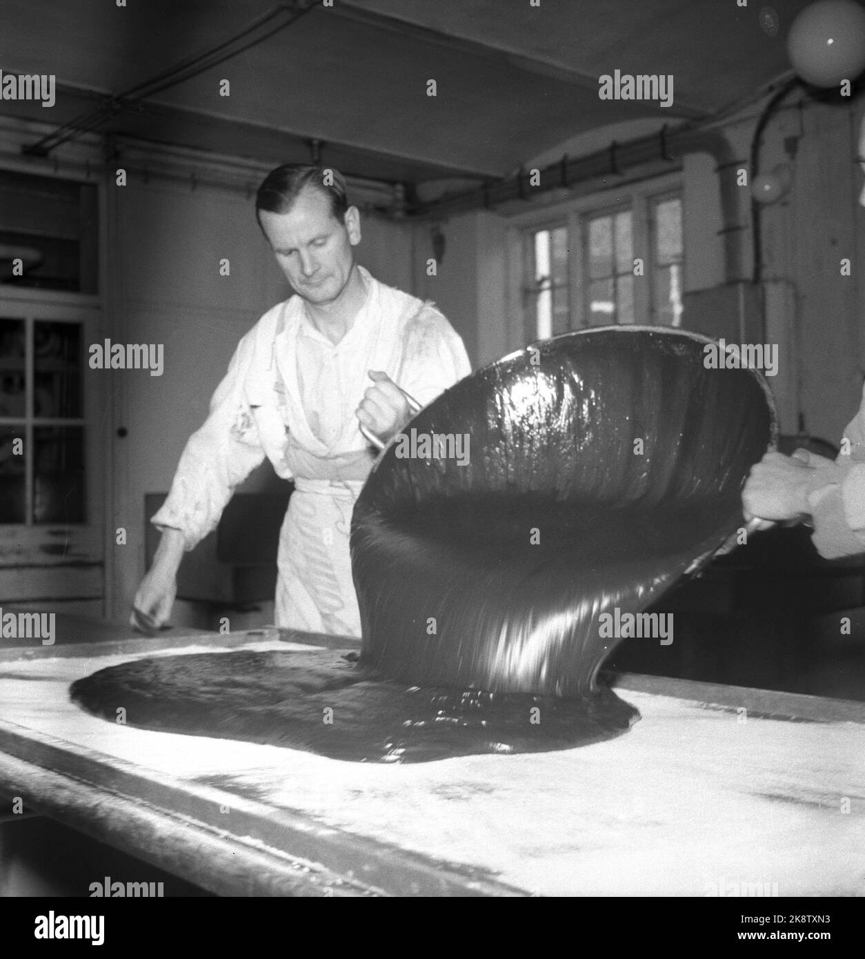 Oslo 19450908. The chocolate factory Freia has resumed production after ...