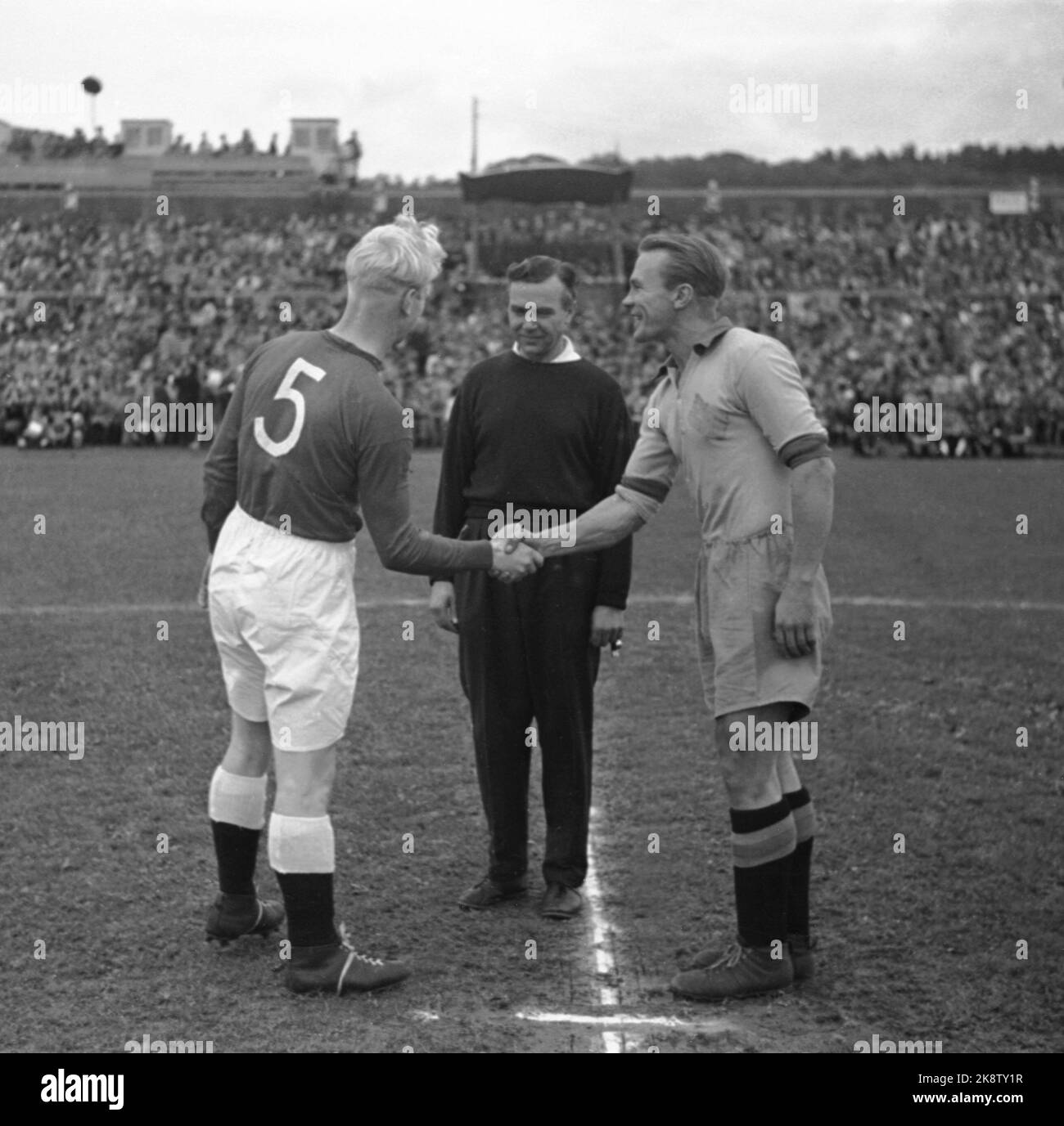 Oslo 19460915: Football - international match Norway - Sweden (0-3 ...