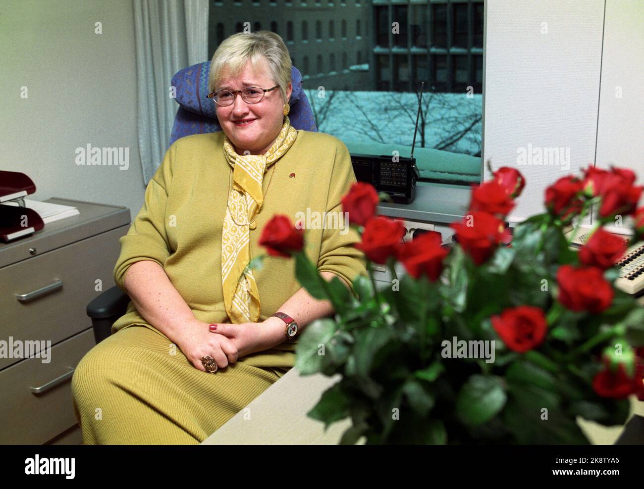 Berit roald scanfoto ntb happiness alone portrait hi-res stock photography and images - Alamy