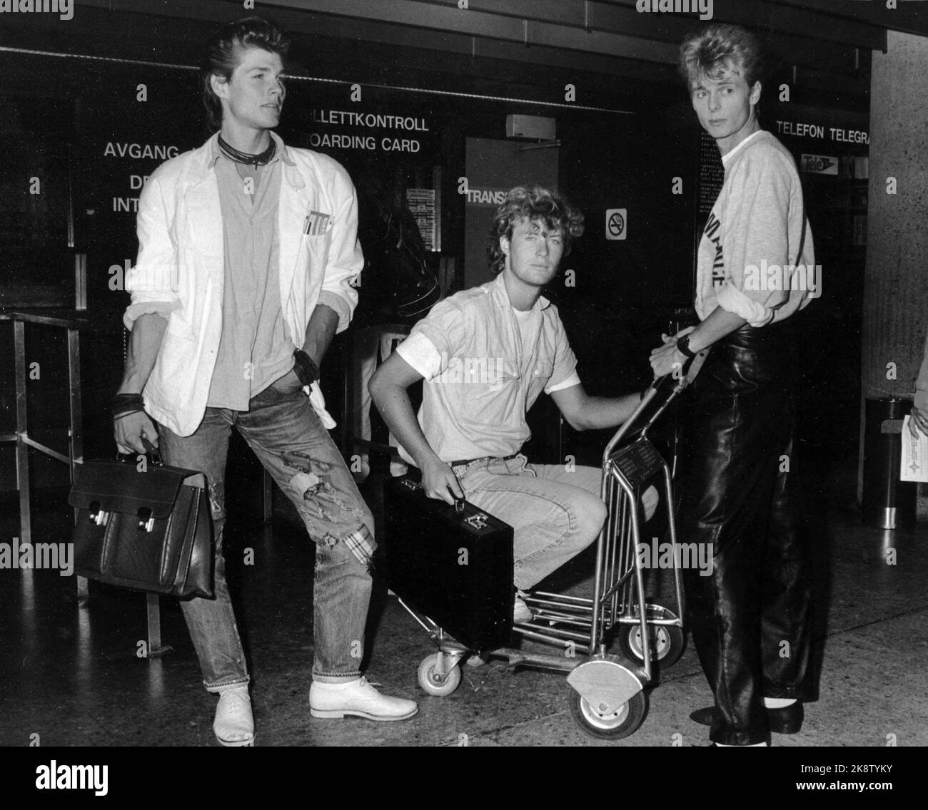 Oslo 1985-08-27 "A-ha" at Fornebu. From left: Morten Harket, Magne ...