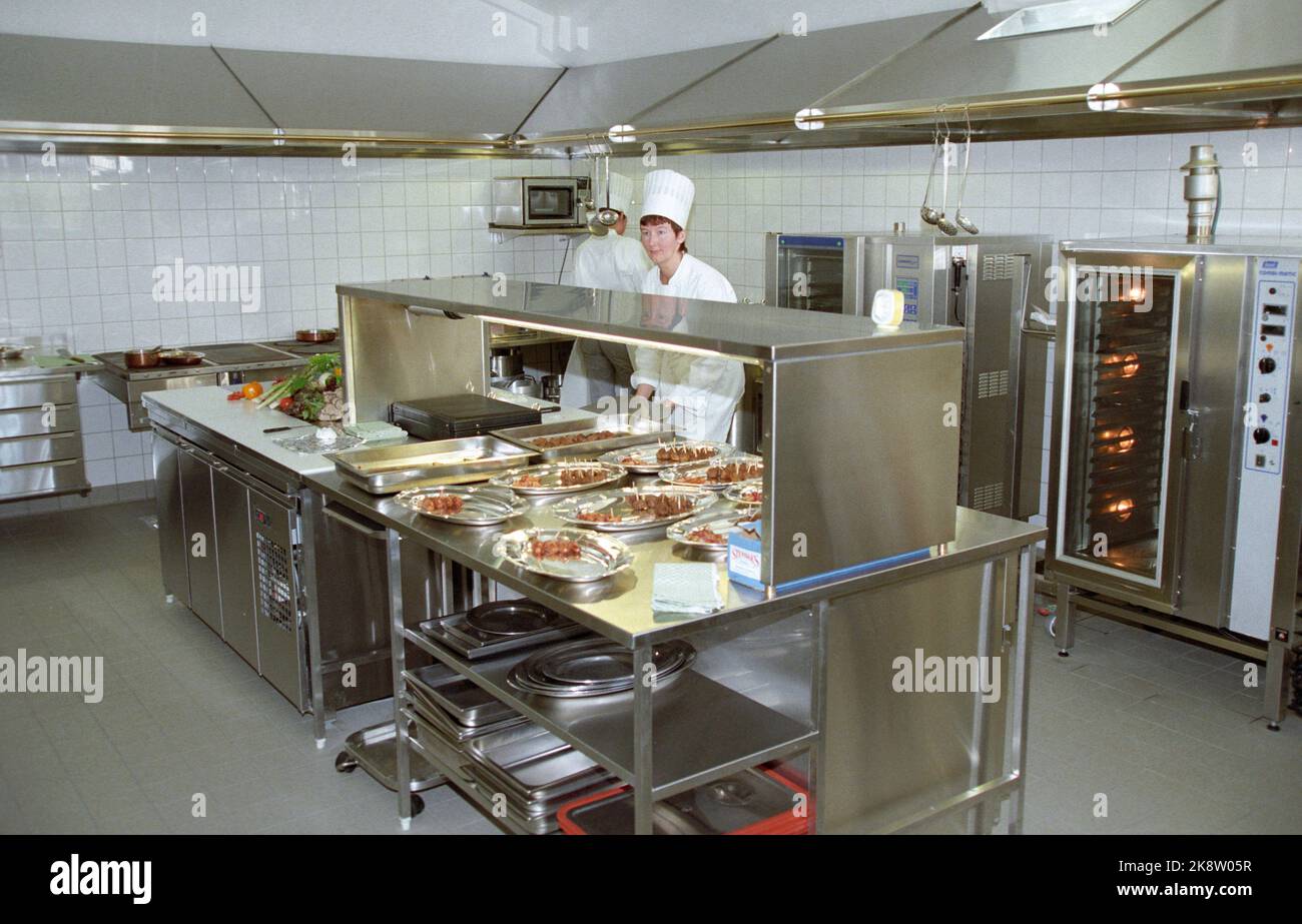 Oslo 19950202. The royal castle shows off its new kitchen. The main ...