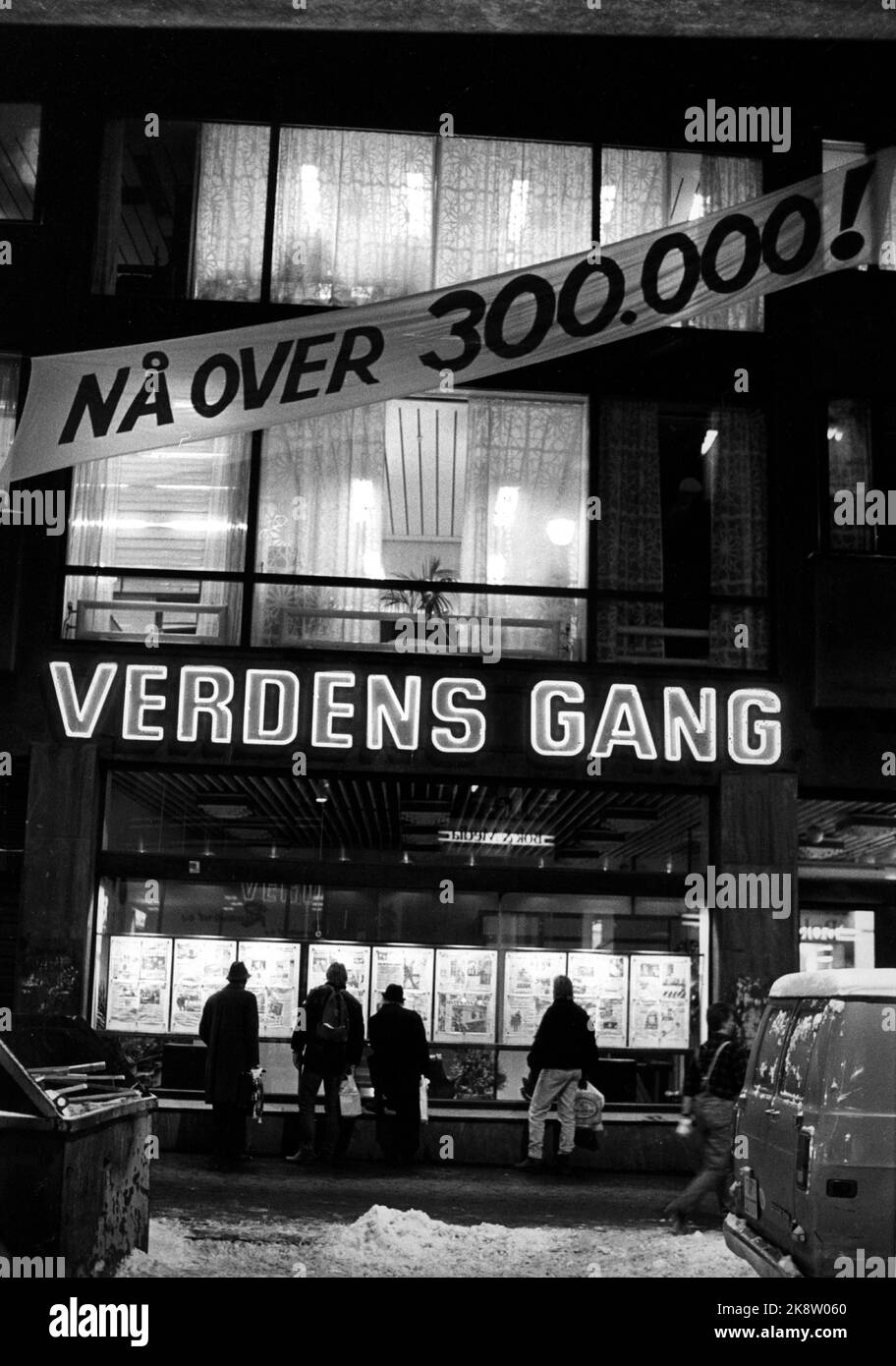 Building large banner Black and White Stock Photos & Images - Alamy