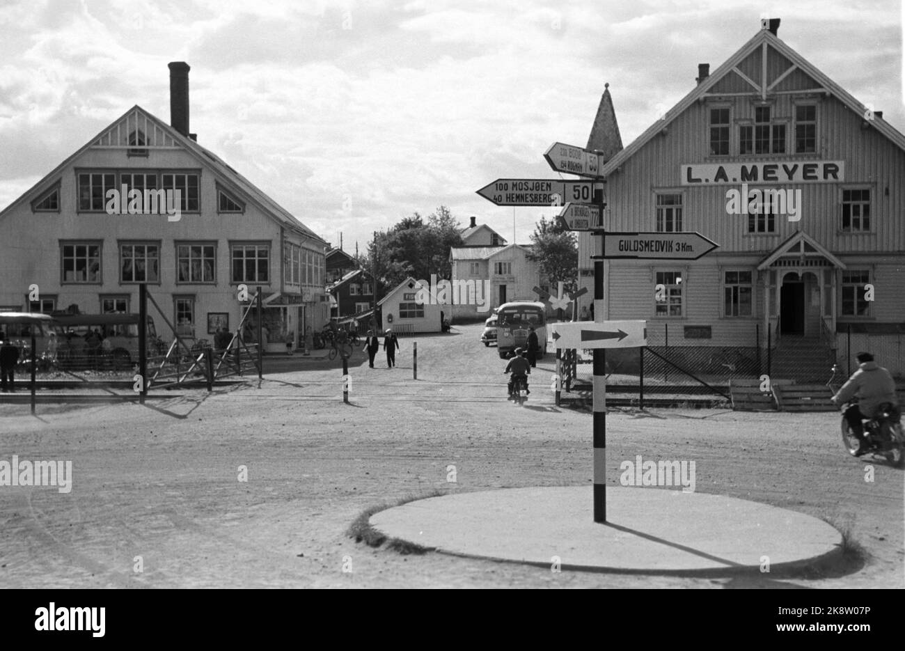 Sverre a borretzen current ntb city pictures roundabouts divorced hi-res stock photography and ...