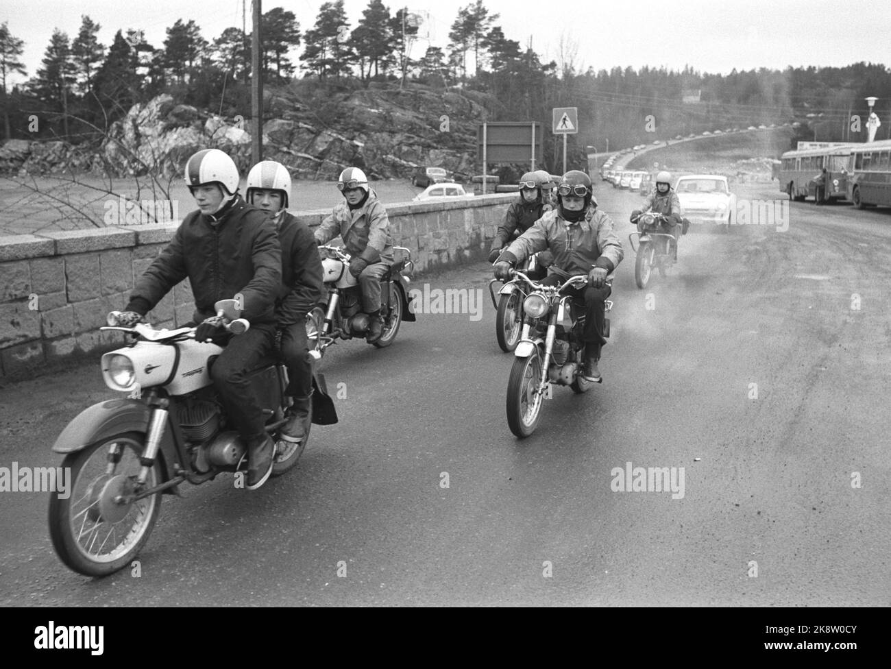 Sverre borretzen current ntb youth border trade motorcycles cars queue hi-res stock photography ...