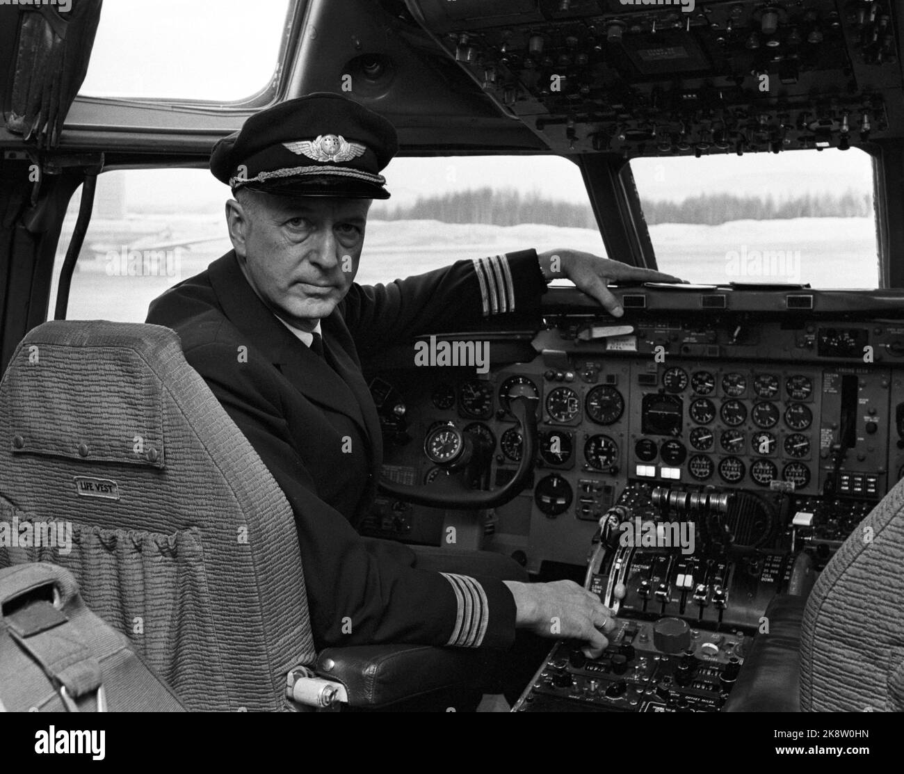 Current ntb fly pilots hi-res stock photography and images - Alamy