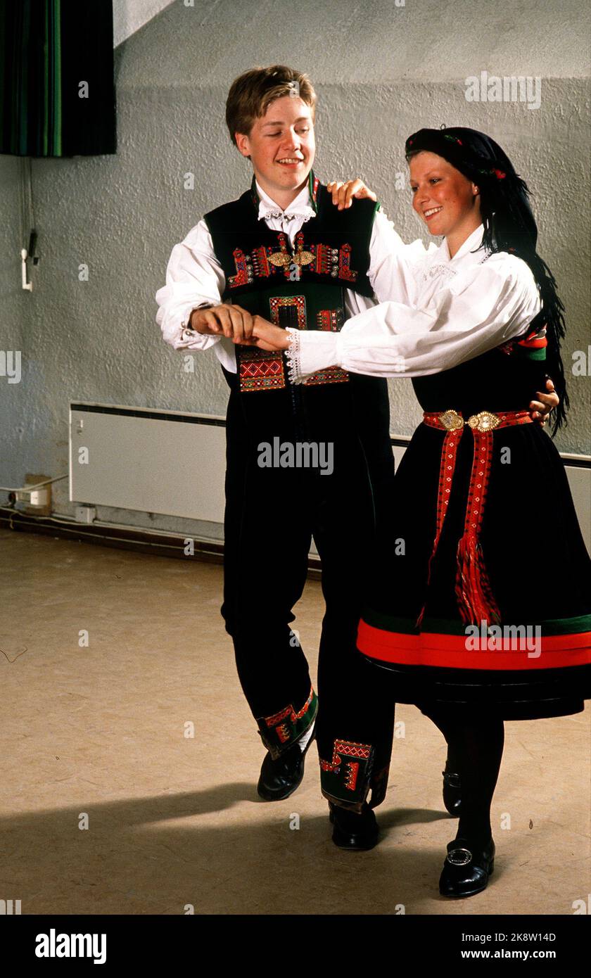 Oslo 1988: Princess Märtha Louise dances folk dance (Setesdalsbunad ...