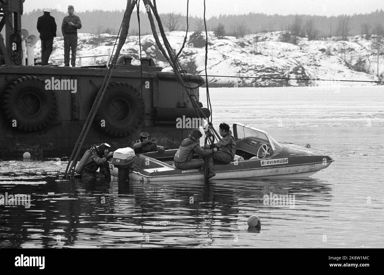 1973 raising the sas aircraft hi-res stock photography and images - Alamy