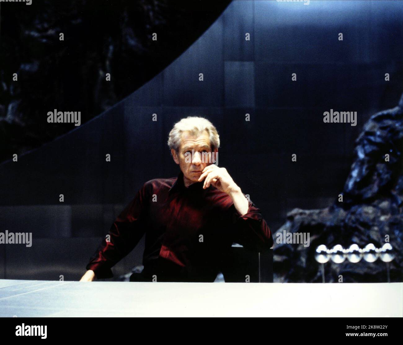 Ian Mckellen Film: X-Men (USA 2000) Characters: Eric Lensherr Director ...