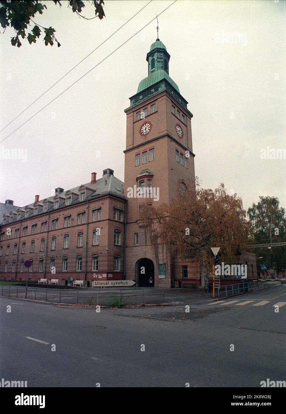 Oslo 1989 Exterior of Ullevål Hospital. Photo: Morten Holm / NTBSCANPIX ...