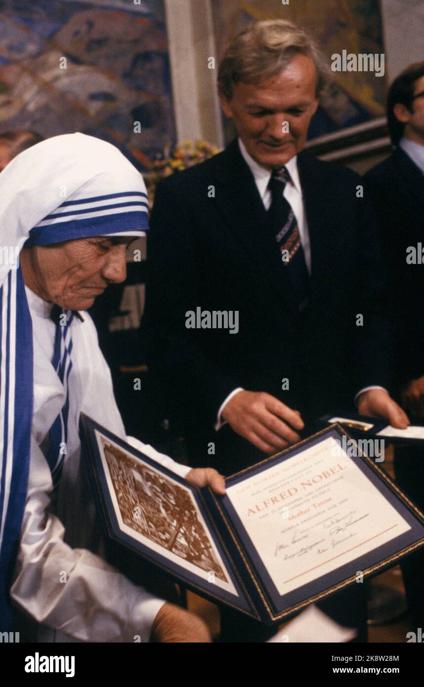 Nobel diploma 1979 hi-res stock photography and images - Alamy