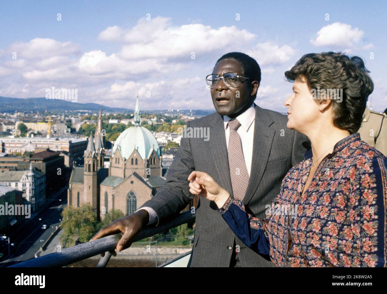 Oslo 19810927 prime minister robert mugabe hi-res stock photography and ...