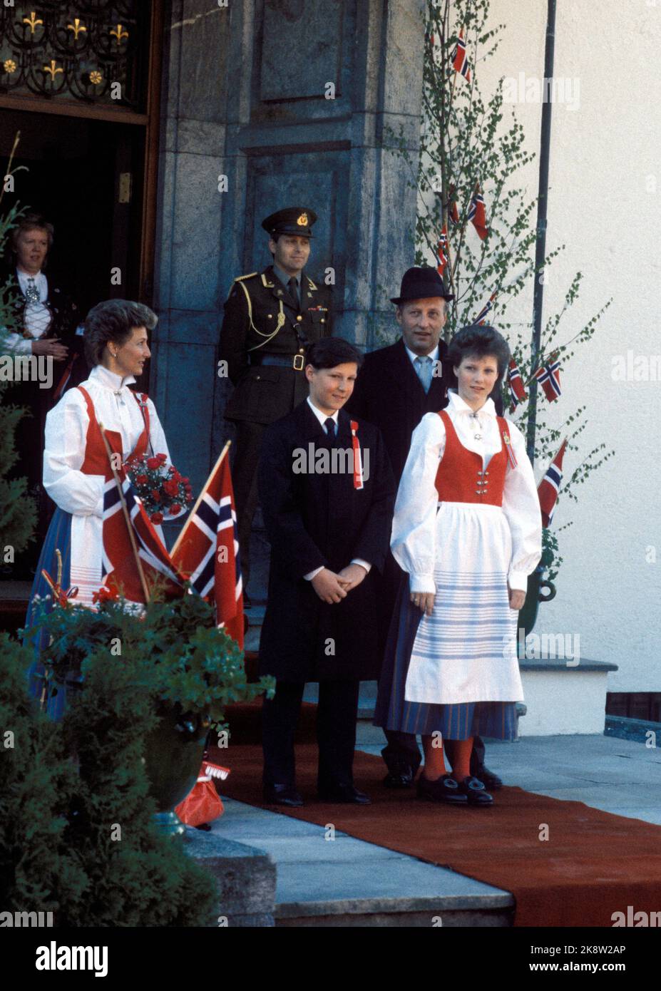 Henrik laurvik the norwegian royal house national days families bunads ...