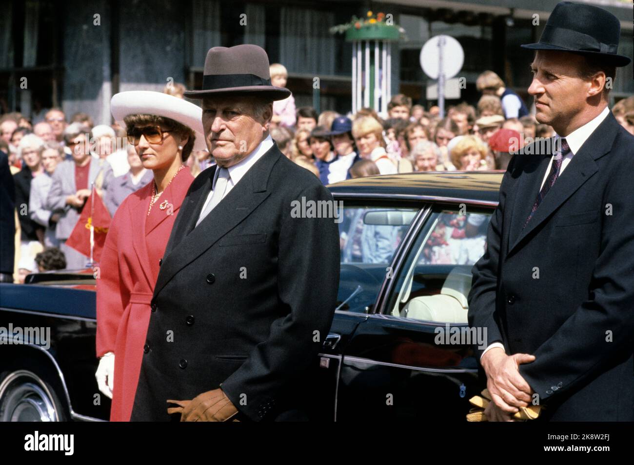 Bergen 1981. Crown Princess Sonja, Crown Prince Harald and King Olav ...