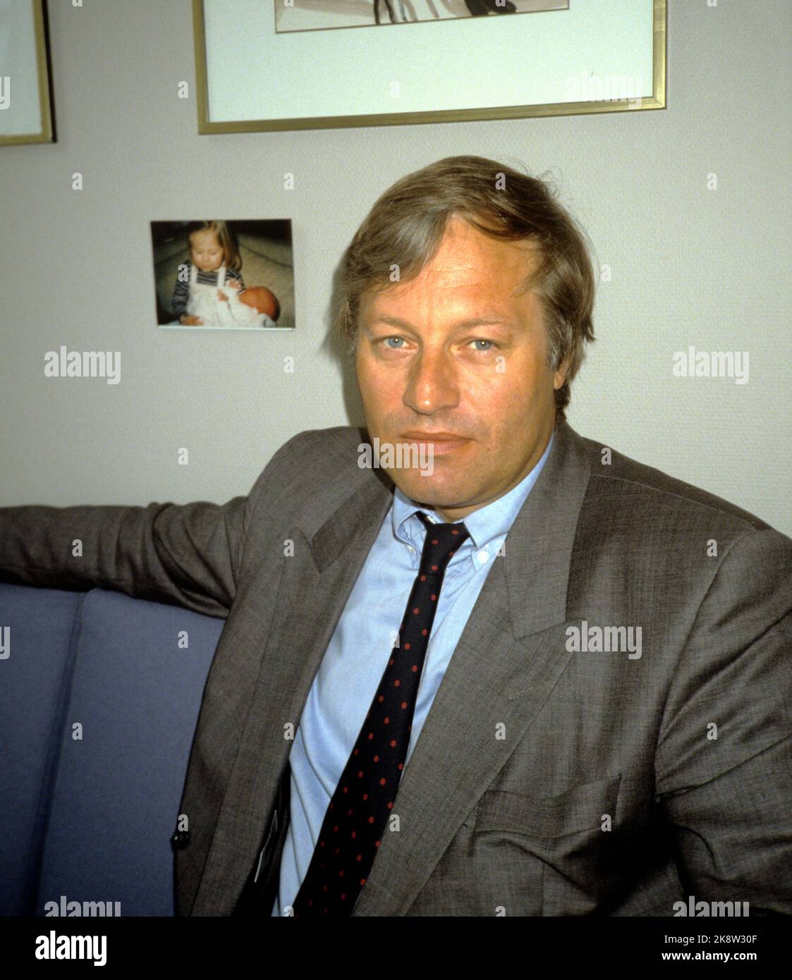 Lawyer jon lyng hi-res stock photography and images - Alamy