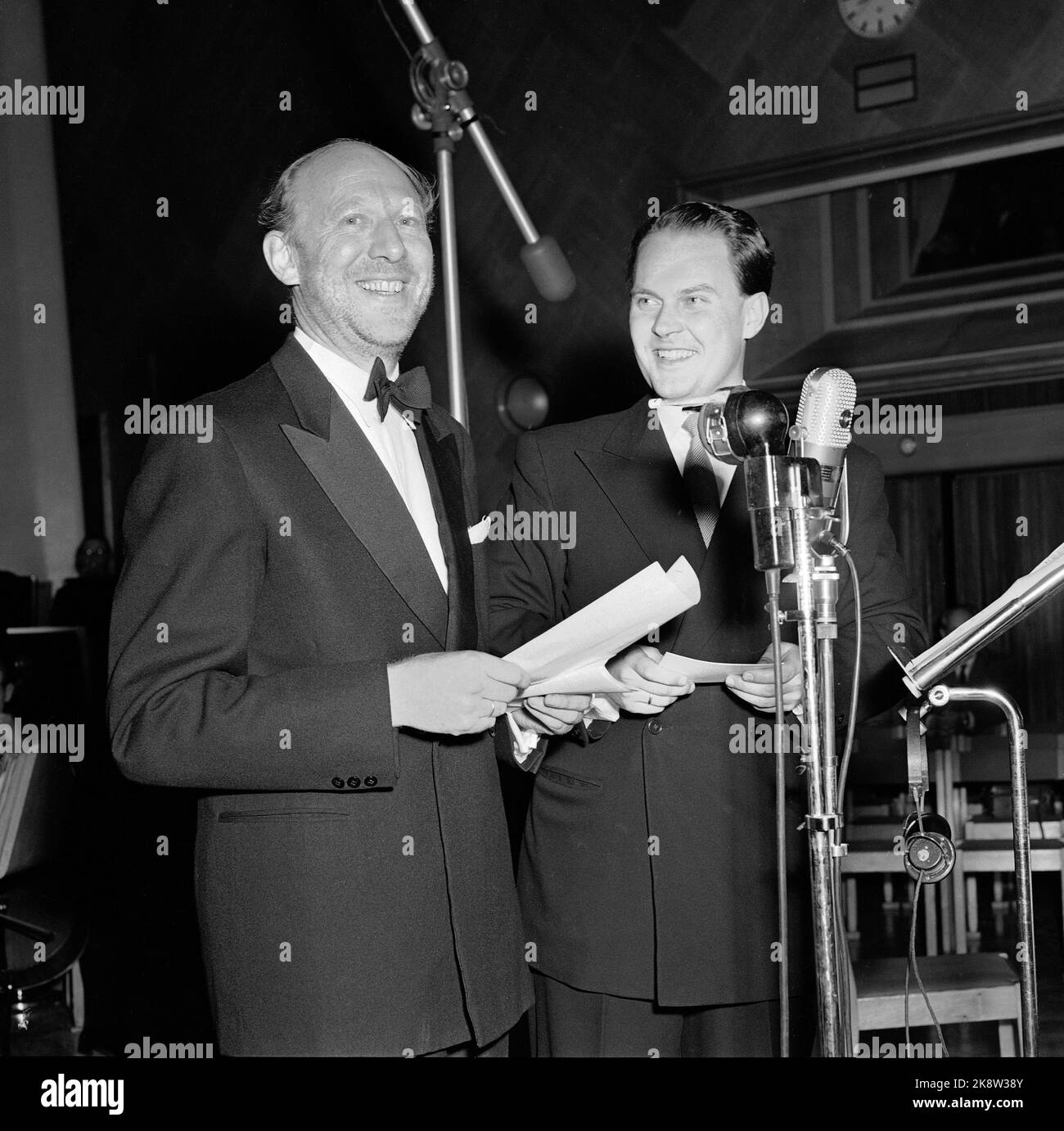 19521101 hi-res stock photography and images - Alamy