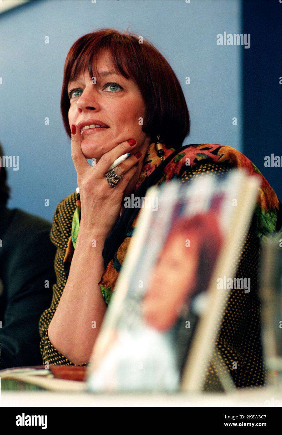 Oslo 19940323 Former cultural director at Looc Bente Erichsen presents ...
