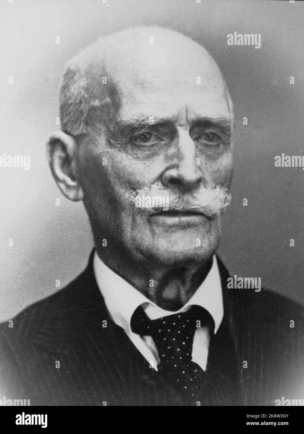 Portrait ntb archive photo ntb alone portrait Black and White Stock ...