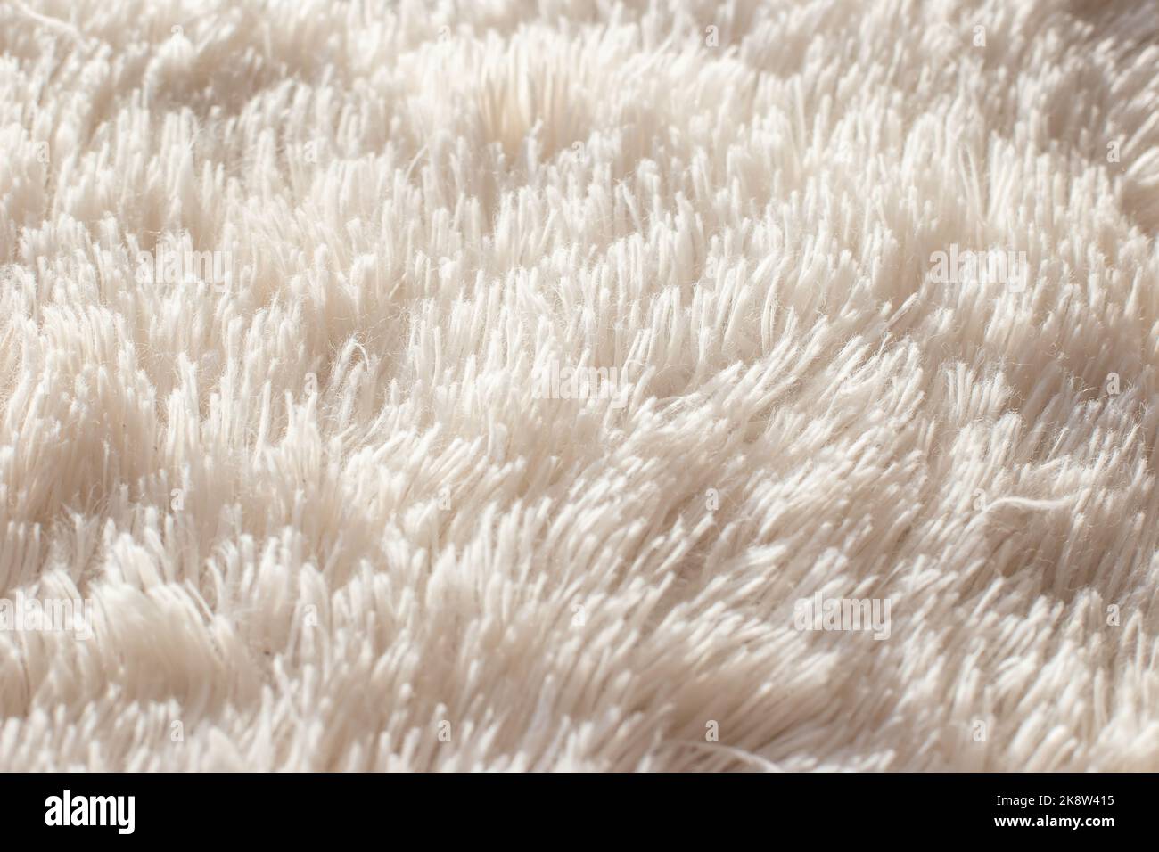White fluffy blanket hi-res stock photography and images - Alamy
