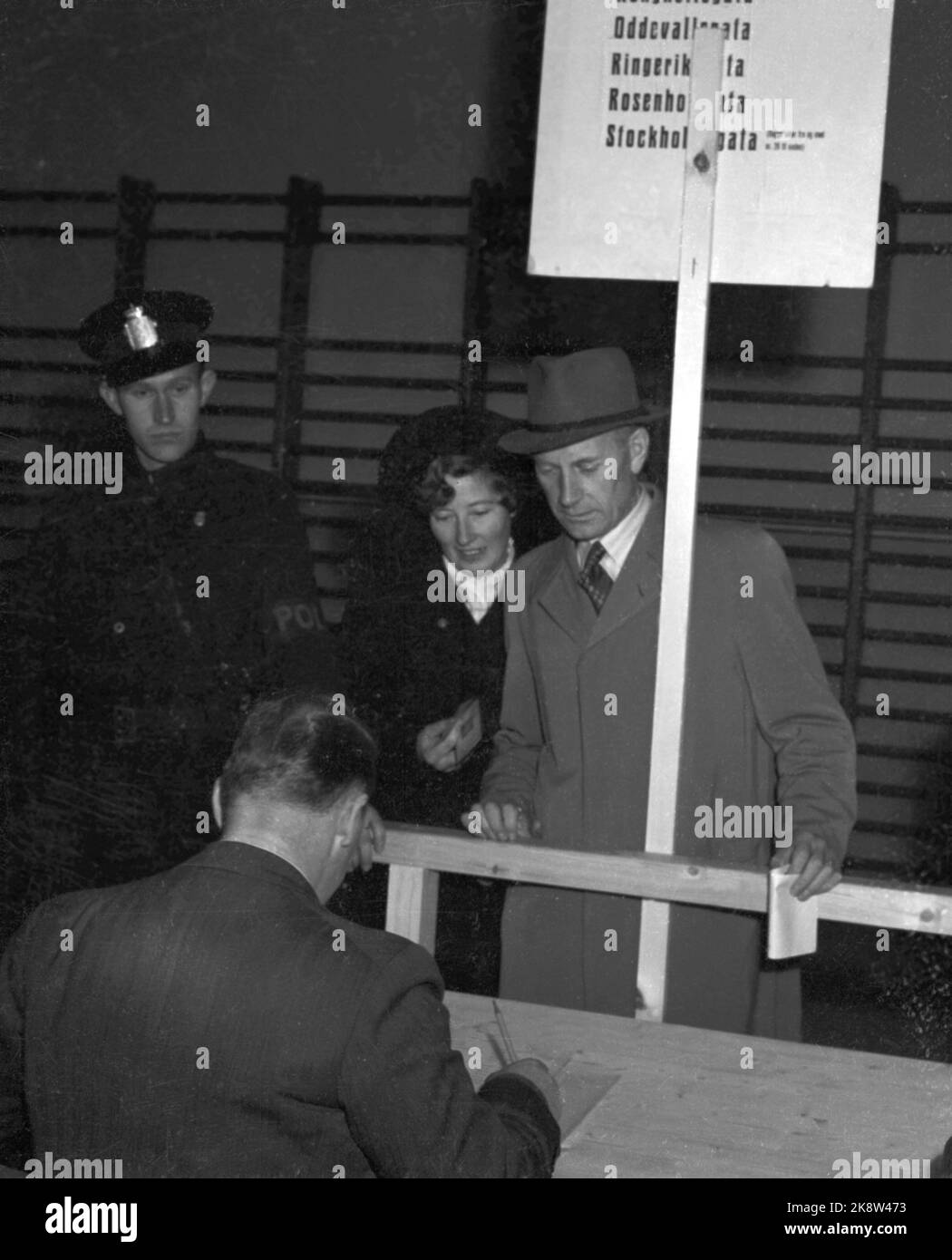 Einar gerhardsen and werna gerhardsen hi-res stock photography and ...