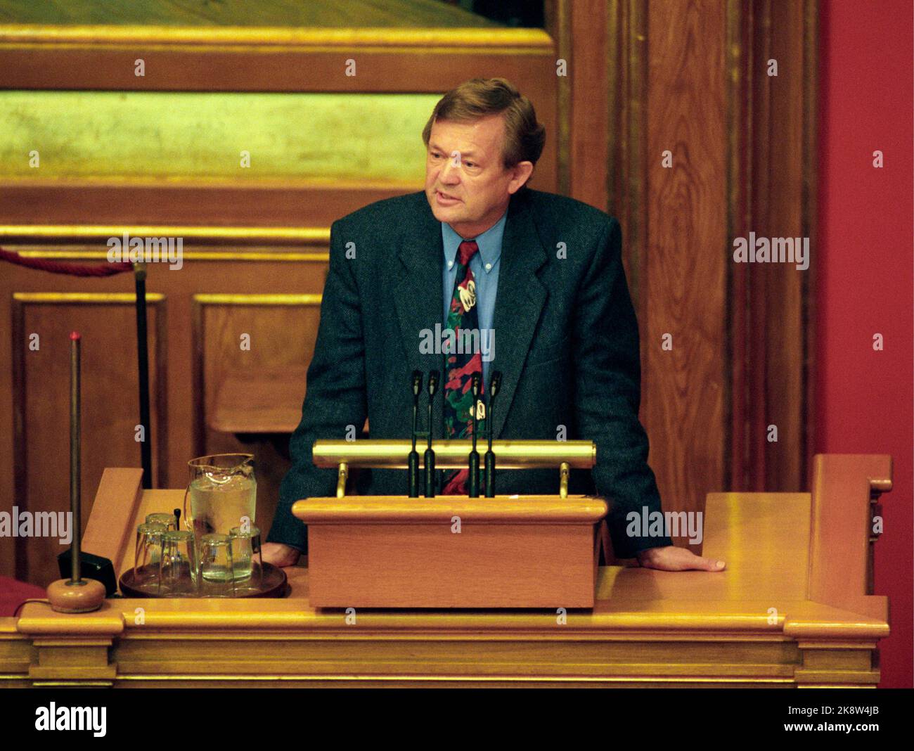 Oslo 19931020: Politician Johan J. Jakobsen (Sp) on the Storting's pulpit. Photo: Tor Richardsen ...