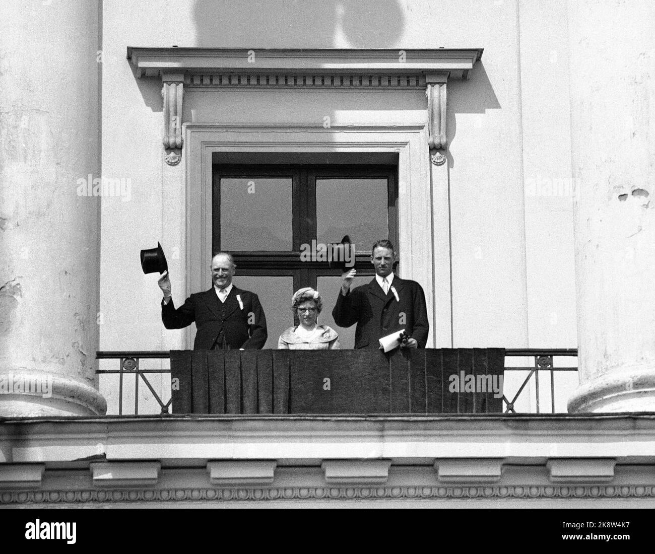 Oslo 19600517 May 17 Celebration at Karl Johan in Oslo. King Olav ...