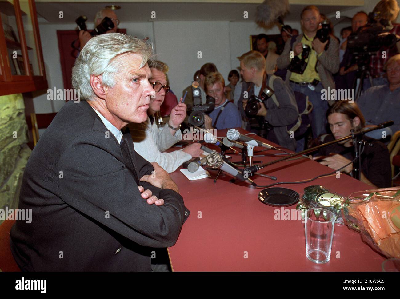 Oslo 19920703. Arne Treholt with lawyer Arne Haugestad holds a press ...