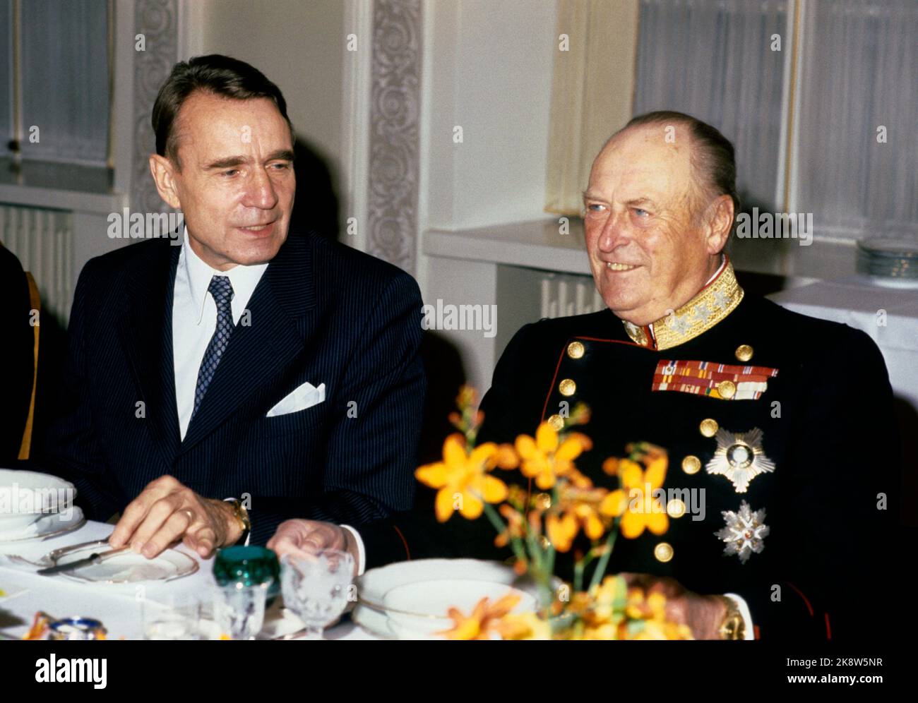 Helsinki, Finland 19801007: King Olav visits Helsinki. Here King Olav ...