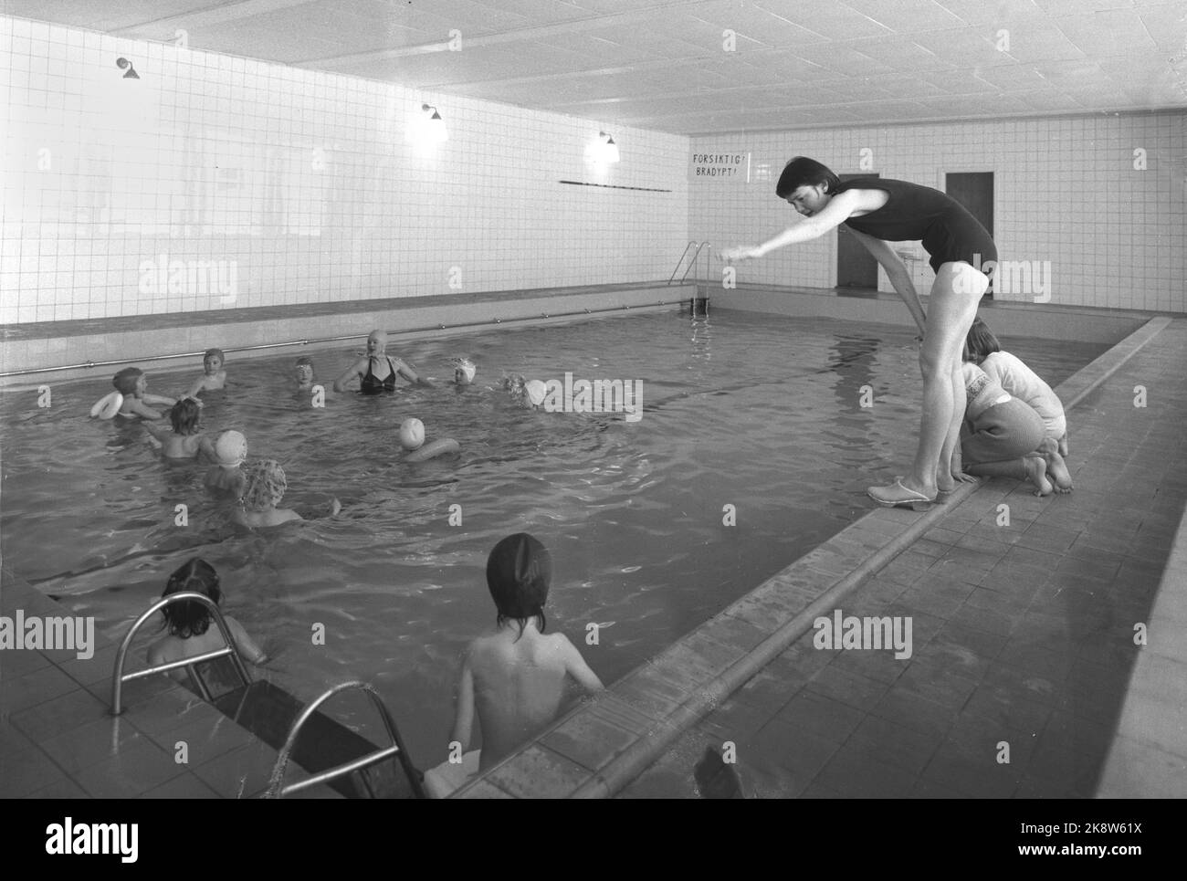 Pool primary school Black and White Stock Photos & Images - Alamy