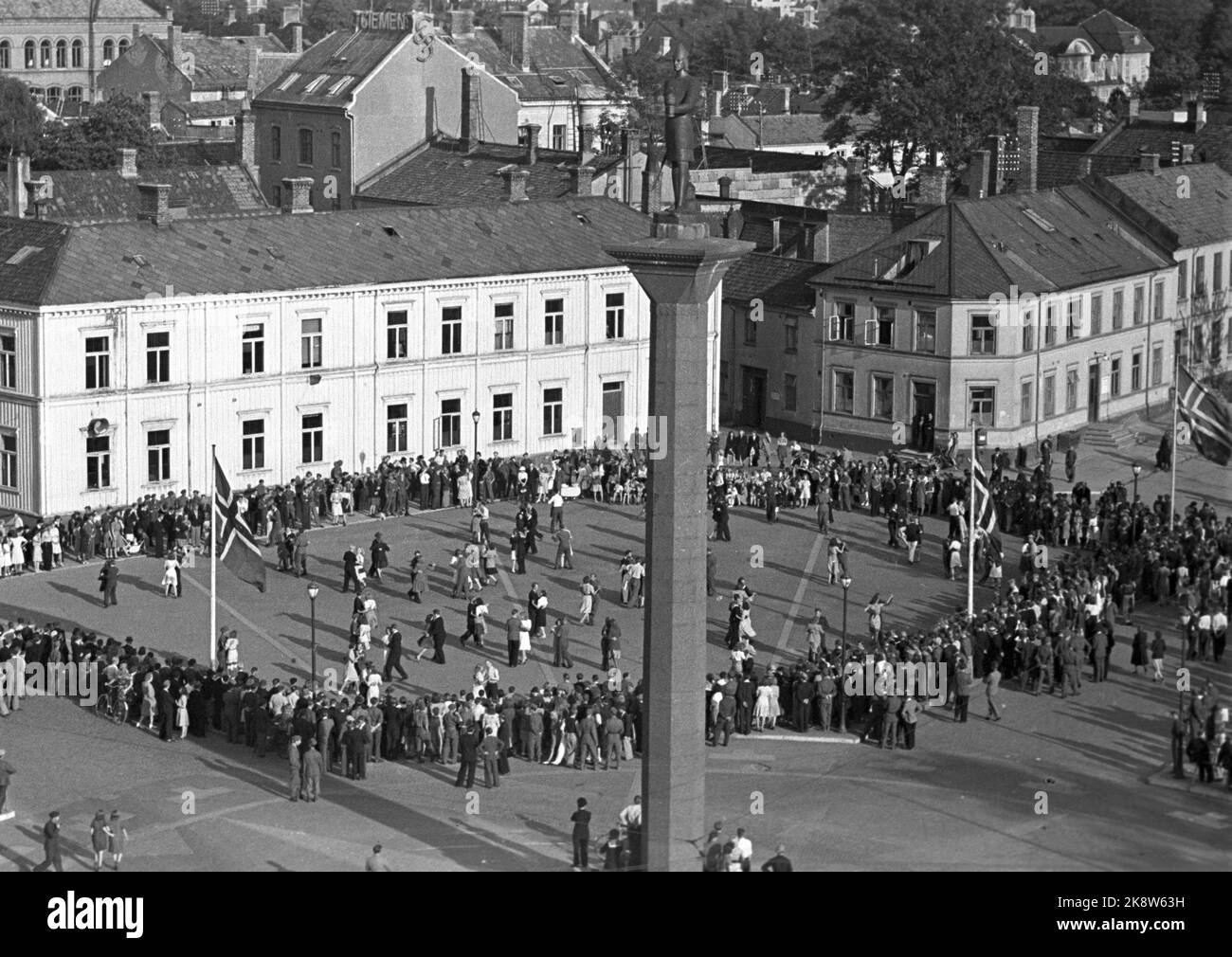 Trondheim 19450630 Peace Days 1945 Allied Day. In Trondheim, the day ...
