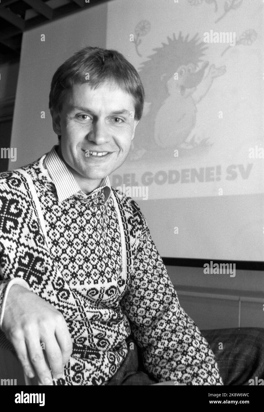 Bjorn sigurdson ntb political parties alone portrait sweaters hi-res ...