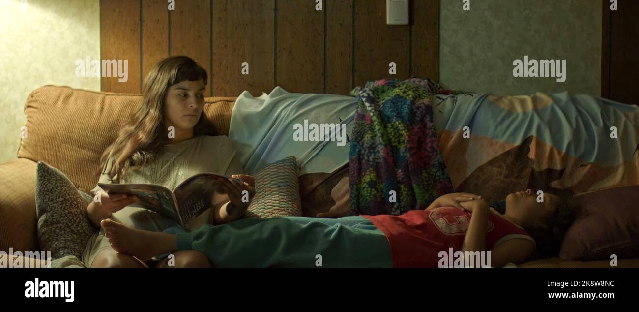 THE OTHER TOM, (aka EL OTRO TOM), from left: Julia Chavez, Israel ...