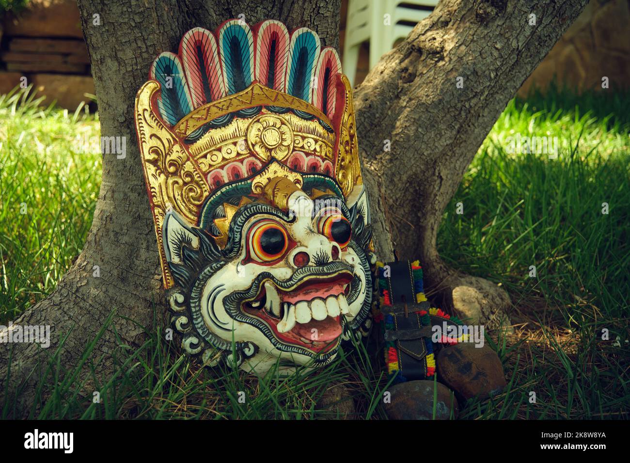 Indonesian mask hi-res stock photography and images - Alamy