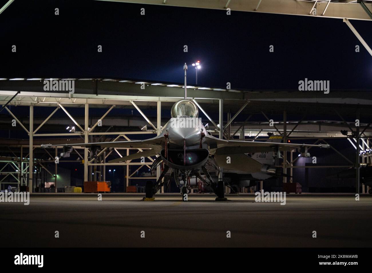 A U.S. Air Force F-16C Fighting Falcon assigned to the 77th Fighter ...