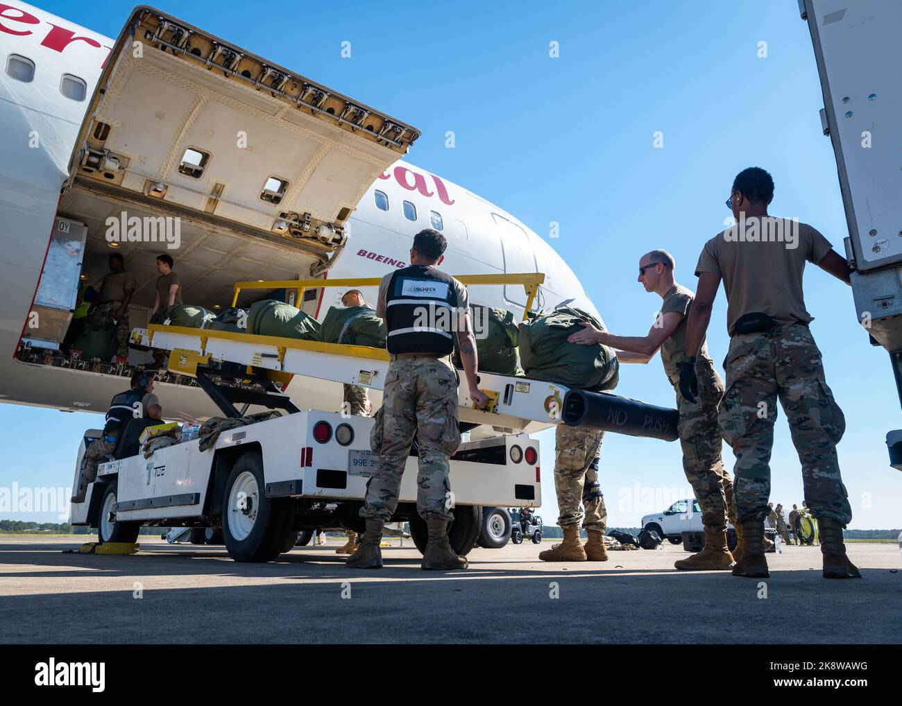 U.S. Air Force Airmen assigned to the 20th Fighter Wing (20th FW) load ...
