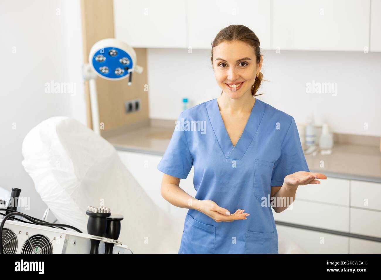Female doctor in clinic of aesthetic medicine Stock Photo - Alamy