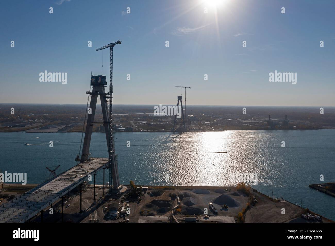 Detroit, Michigan, USA. 24th Oct, 2022. Construction on the U.S. side ...
