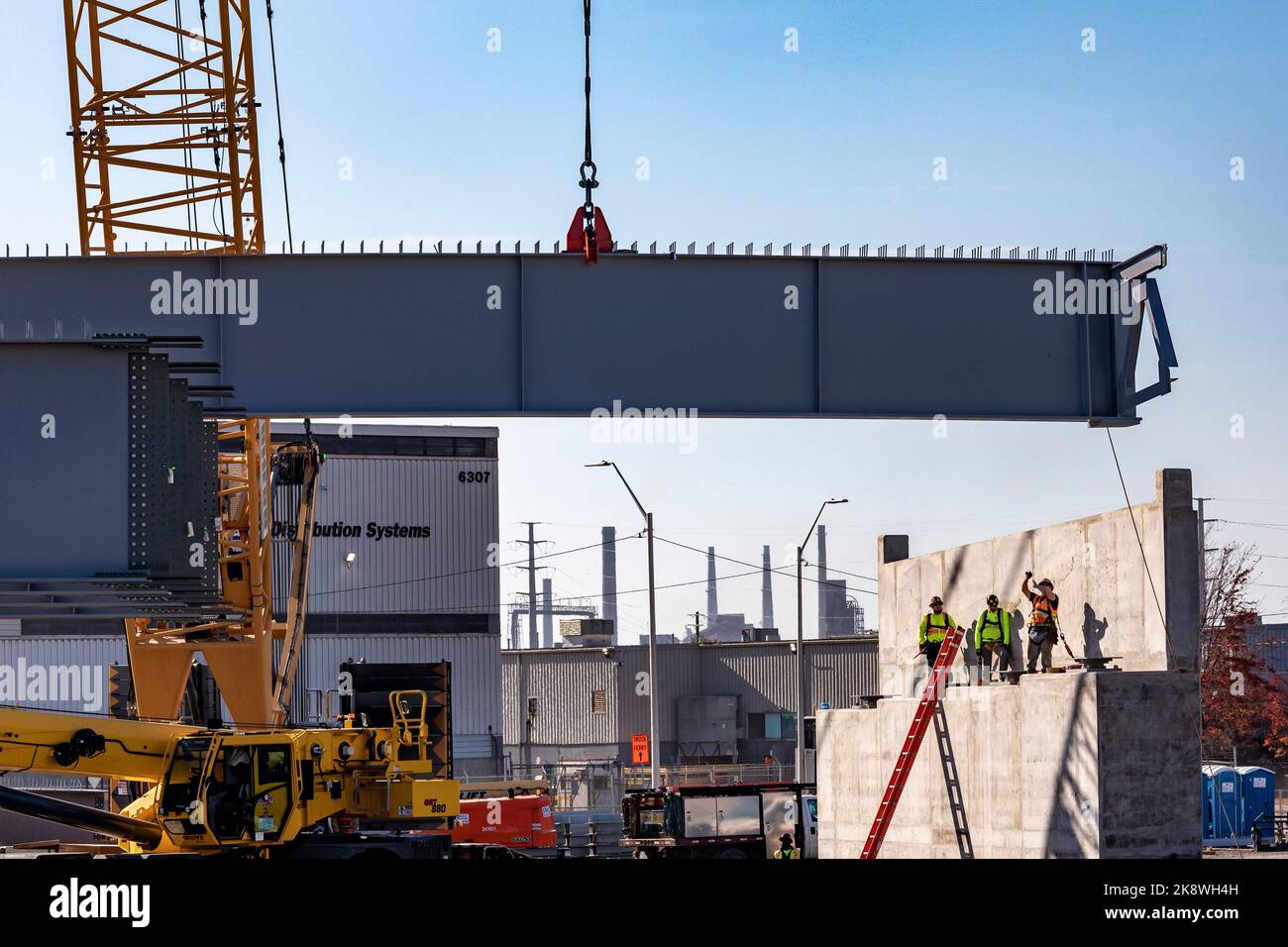Detroit, Michigan, USA. 24th Oct, 2022. Construction of the freeway ...