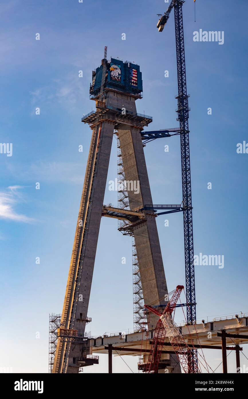 Construction of the gordie howe bridge hi-res stock photography and ...