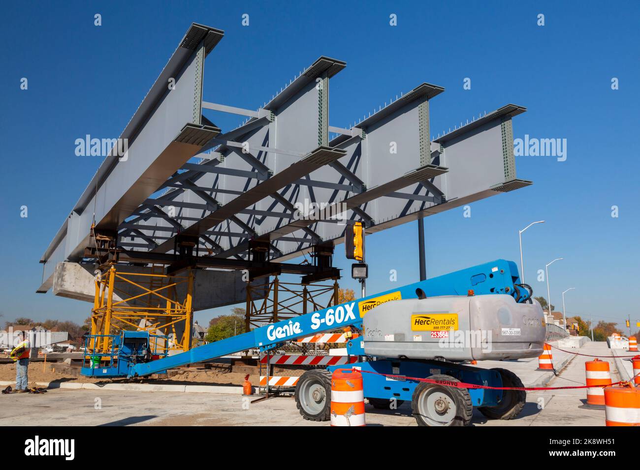 Detroit, Michigan, USA. 24th Oct, 2022. Construction of the freeway ...